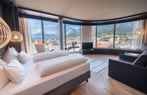 Cofres nos quartos, quartos à prova de som, berços (sobretaxa)