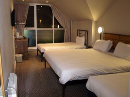 Quadruple Room | Vista do quarto