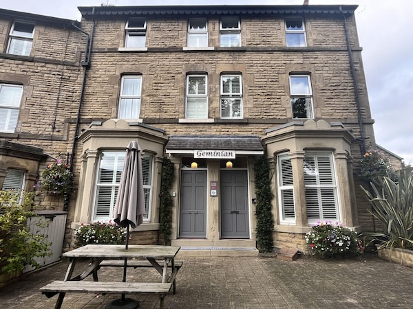 Geminian Guest House - Harrogate