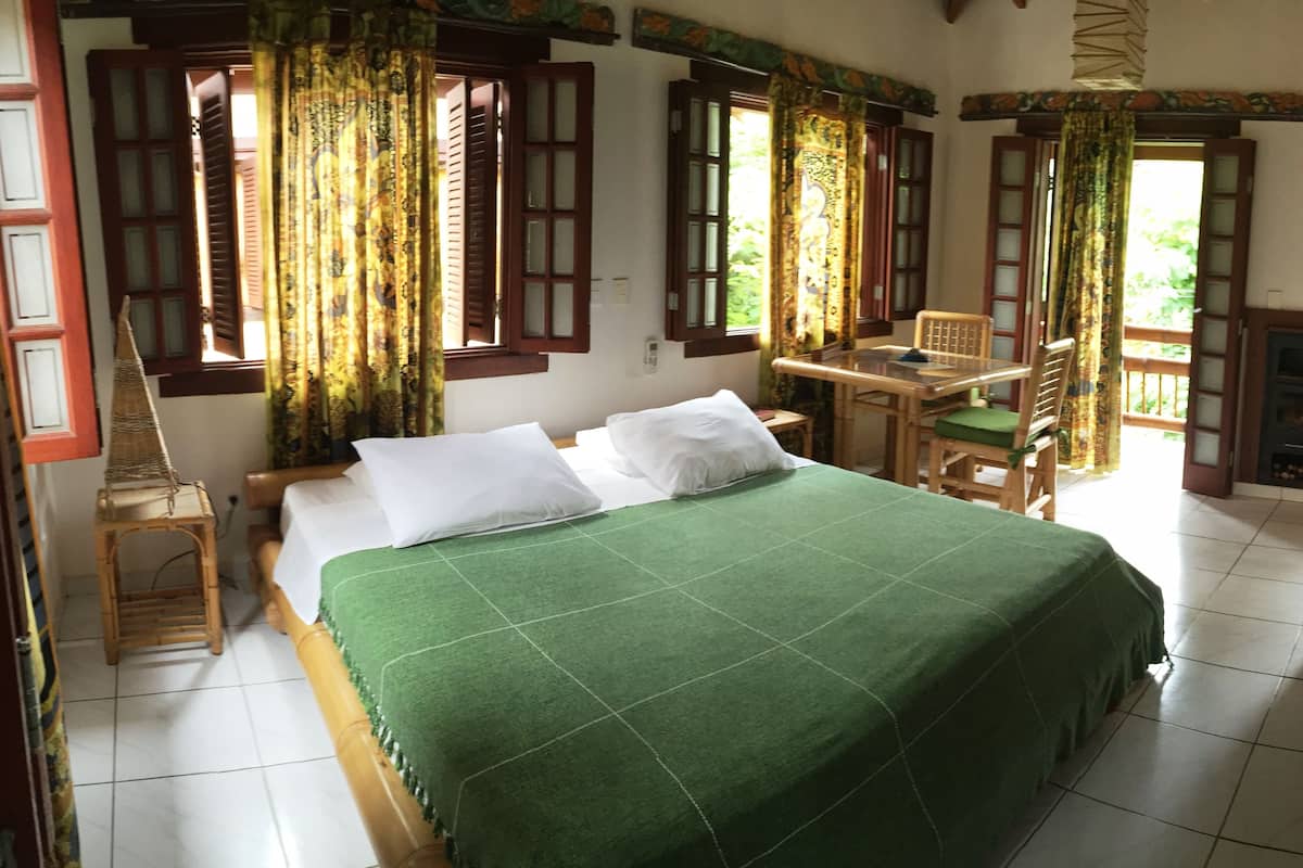 Quarto Duplo Premium | Minibar, com mobília individualizada, ferro/tábua de engomar