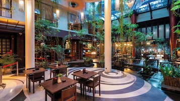 Sala(s) para tratamentos a casais, tratamentos corporais, aromaterapia