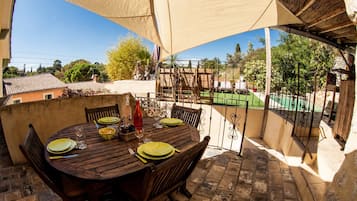 Suíte luxo, 1 cama de casal | Terraço/pátio