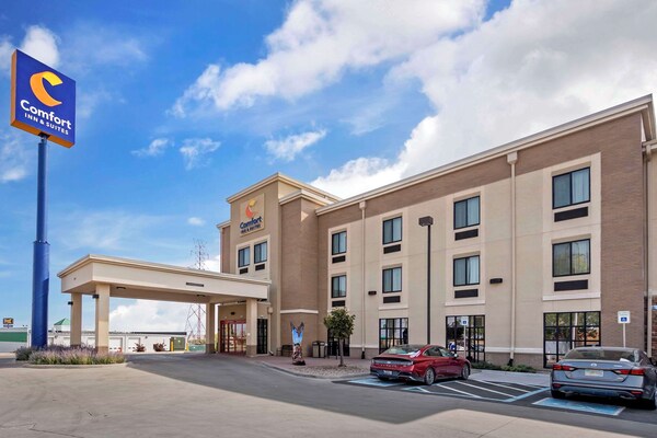 Comfort Inn & Suites - Cheyenne, WY