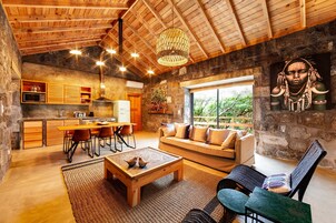 Villa de Luxo, 2 quartos, vista para o oceano, junto ao mar | Roupa de alta qualidade, cofre no quarto, com decoração personalizada 