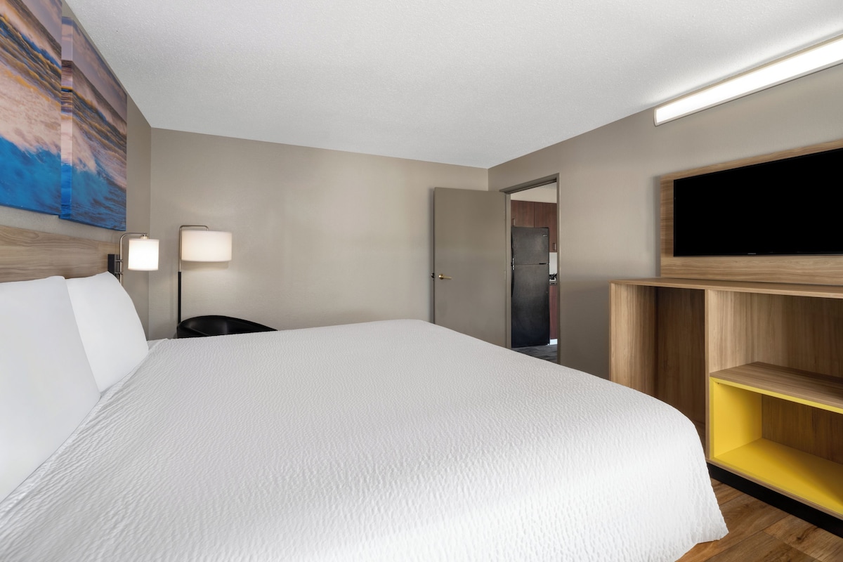 Suite, 1 cama king-size, não fumadores (1 Bedroom) | Lençóis de algodão egípcio, roupa de alta qualidade 
