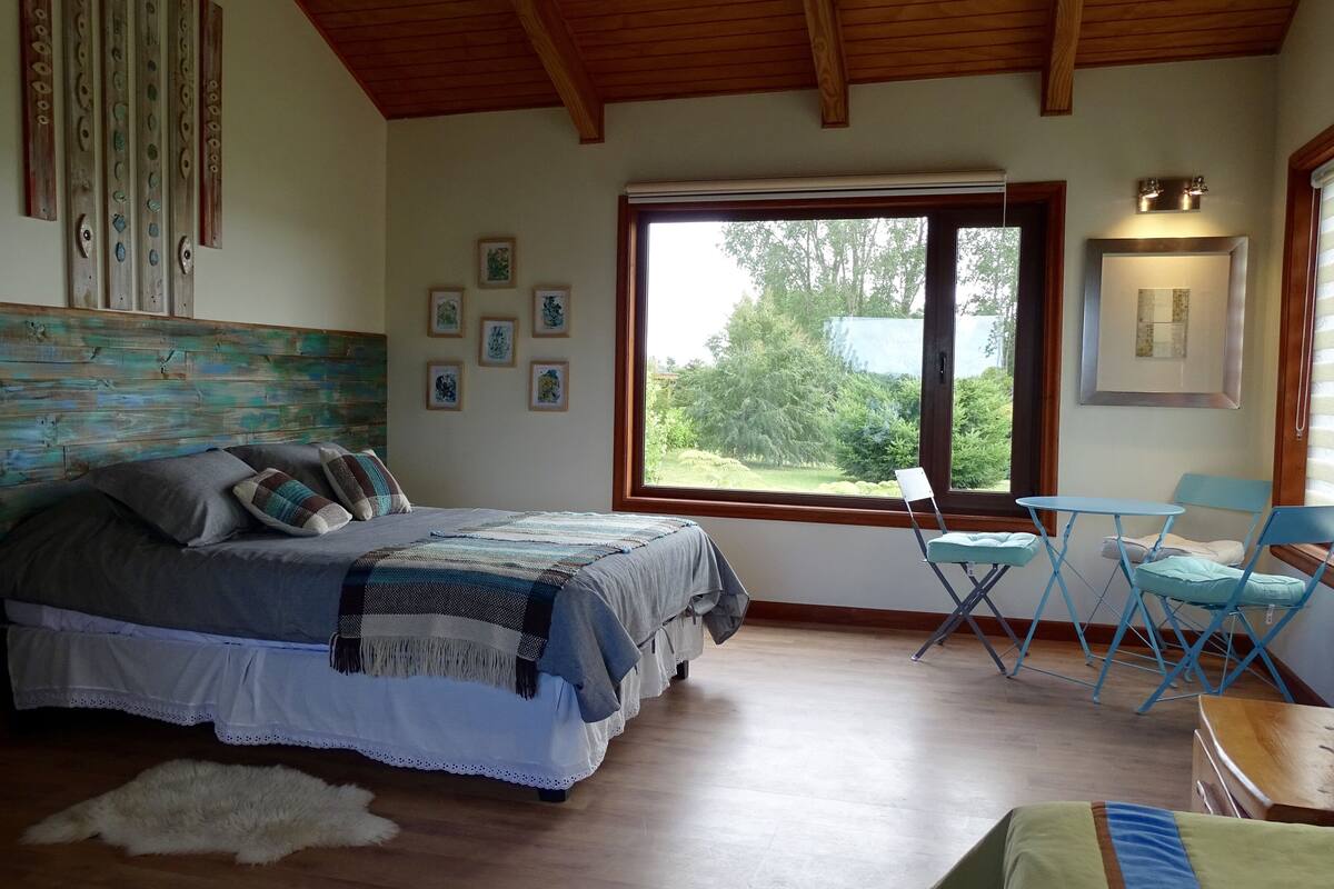 Suite-Estúdio Design | 2 quartos, edredões de penas, camas de colchão pillowtop 