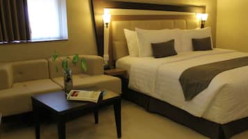 Quarto luxo | 1 quarto, frigobar, cofres nos quartos, escrivaninha