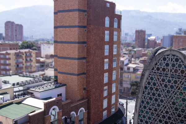 Hotel El Portón De San Joaquín - Medellín