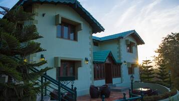 Fachada da propriedade