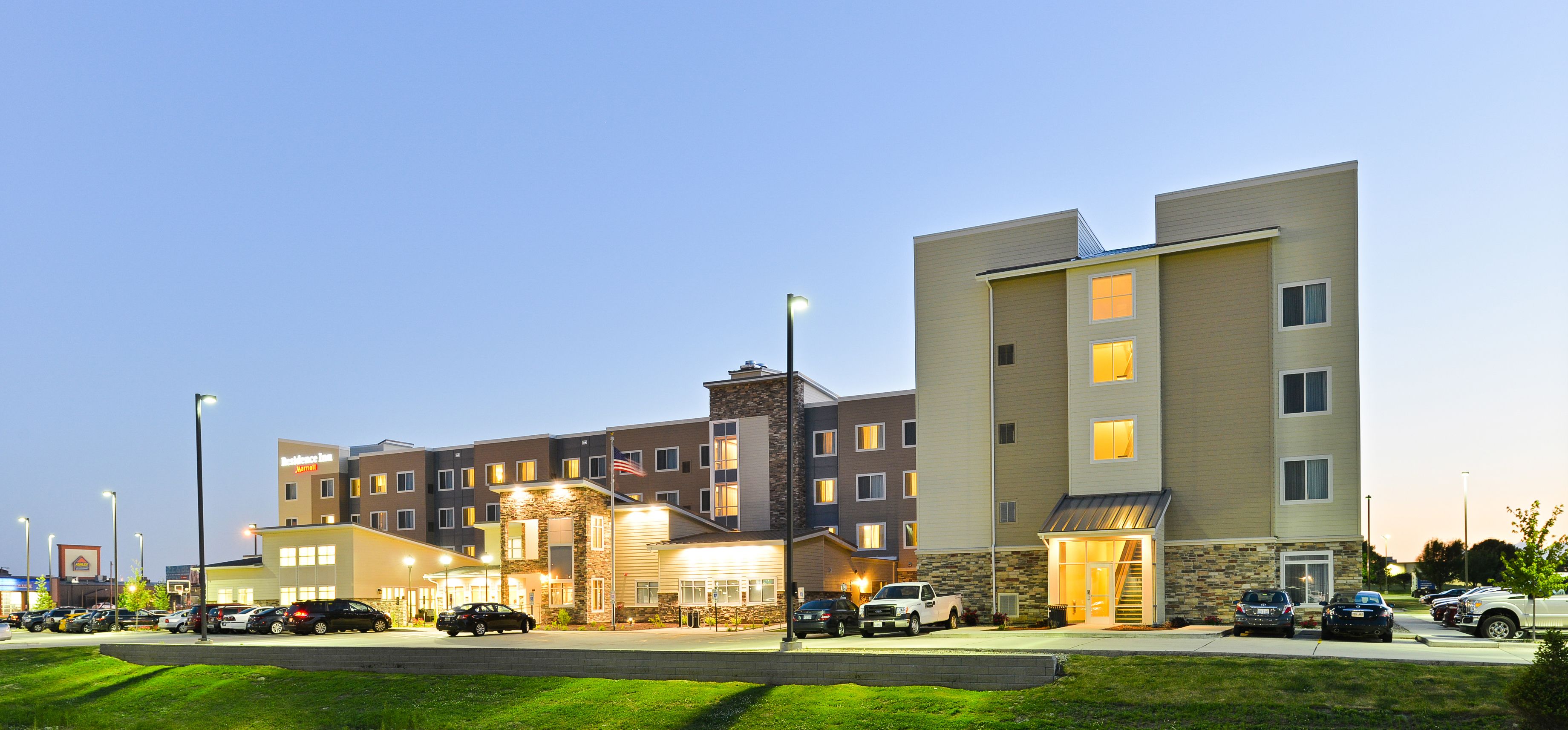 6 Best Extended Stay Hotels In Champaign, Illinois - Updated 2024 | Trip101