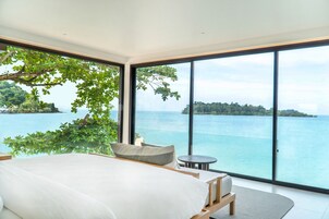 Reserve Suites | Frigobar, cofres nos quartos, escrivaninha, Wi-Fi de cortesia