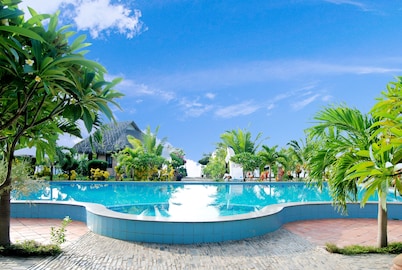 Non Nuoc Resort