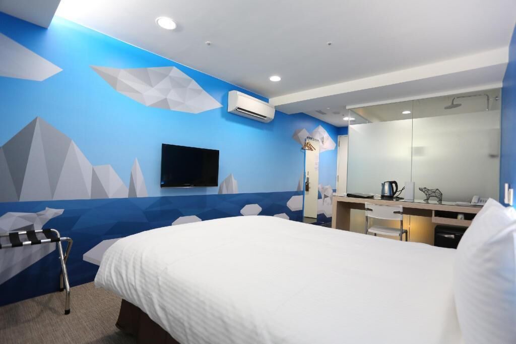 Secretária, Wi-fi grátis, roupa de cama fornecida 