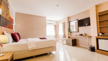 Quarto Duplo Superior | Minibar, cofre no quarto, secretária, camas desdobráveis