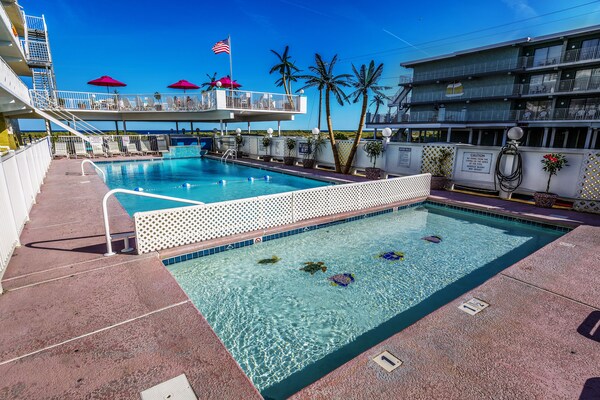 Paradise Oceanfront Resort - New Jersey