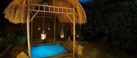 Banheira de hidromassagem exterior