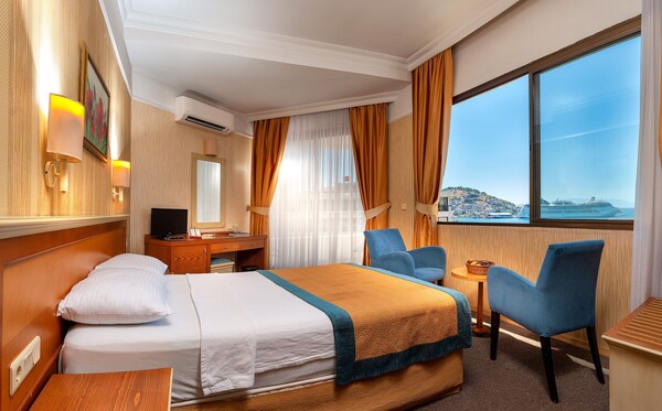 Palm Hotel - Kuşadası