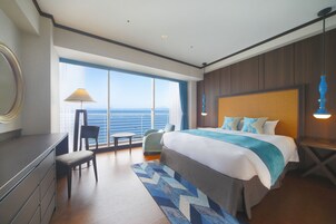 Quarto Duplo de Luxo, não fumadores, vista para o lago (30sqm) | Cofre no quarto, secretária, cortinas/cortinados opacos