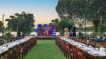 Espaço exterior para banquetes