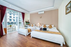 Suíte família, vista para a cidade | Frigobar, cofres nos quartos, camas extras/dobráveis (sobretaxa)