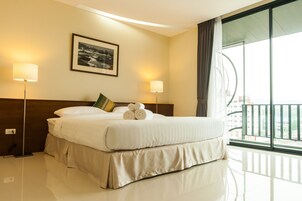 Cofre no quarto, secretária 