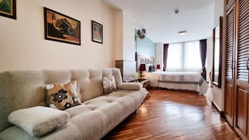 Quarto Triplo de Luxo | 1 quarto, lençóis de algodão egípcio, roupa de alta qualidade