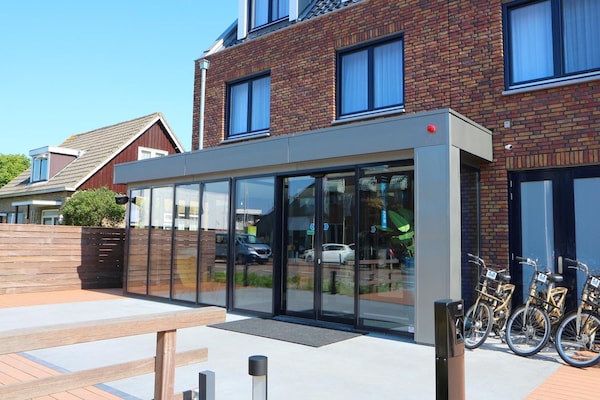 Blue Mansion Hotel - Aalsmeer