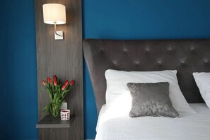 Quarto casal conforto | Frigobar, cofres nos quartos, escrivaninha, berços (sobretaxa)