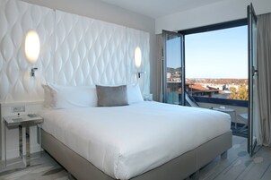 Roupas de cama antialérgicas, cofres nos quartos, quartos à prova de som