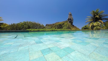 Piscina externa