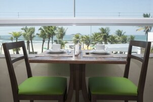 Pequeno-almoço tipo buffet diário incluído 