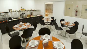 Zona de pequenos-almoços