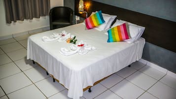 Suite (Tripla) | Minibar, Wi-fi grátis, roupa de cama fornecida