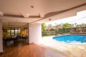 Piscina exterior 