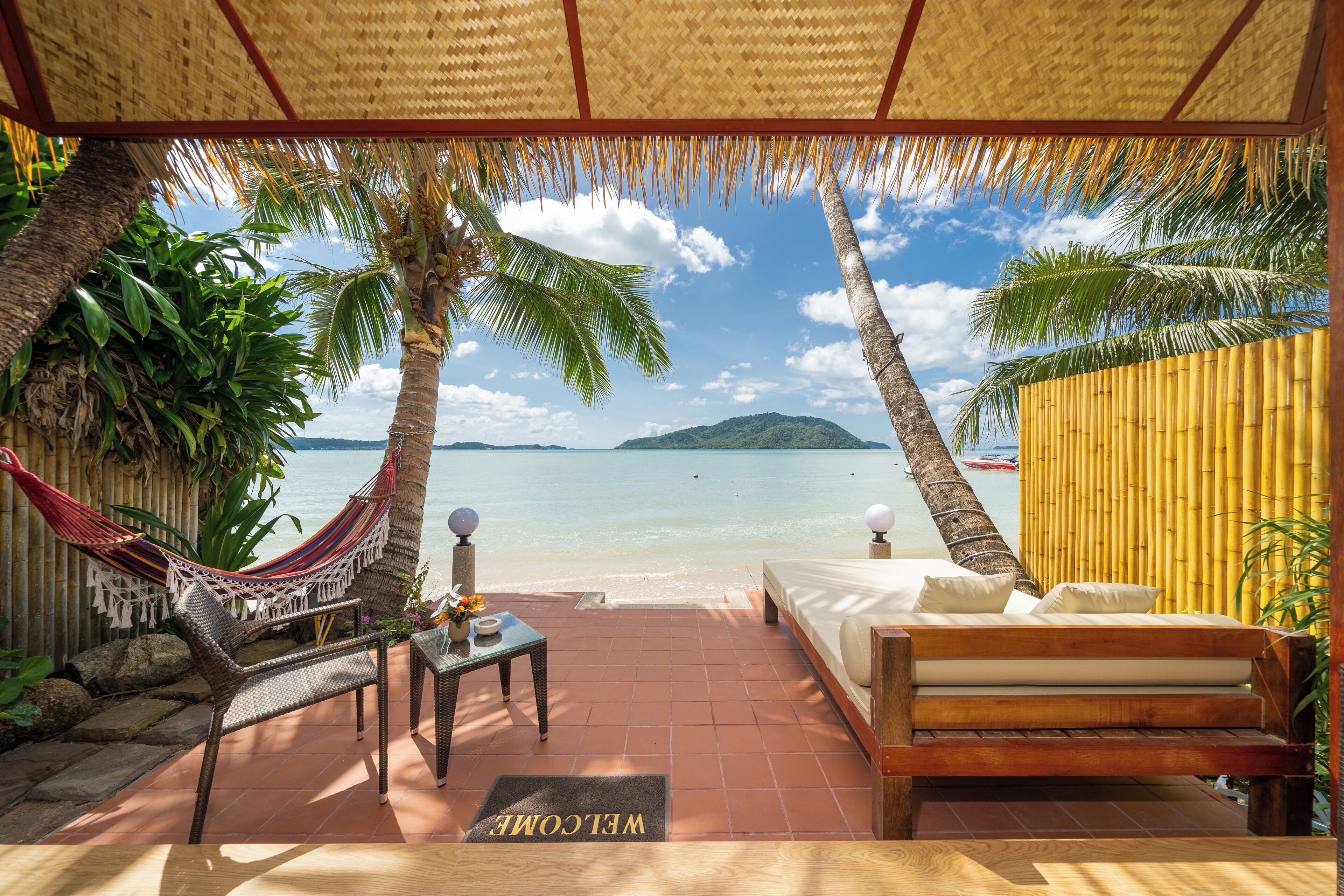 Quarto Premier, vista para o mar, em frente à praia | Terraço/pátio interior