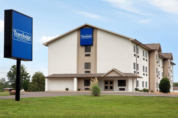 Travelodge By Wyndham Livonia - Livonia, LA