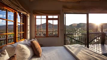 1 quarto, cofres nos quartos, Wi-Fi de cortesia, roupa de cama