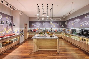 Pequeno-almoço tipo buffet diário incluído 