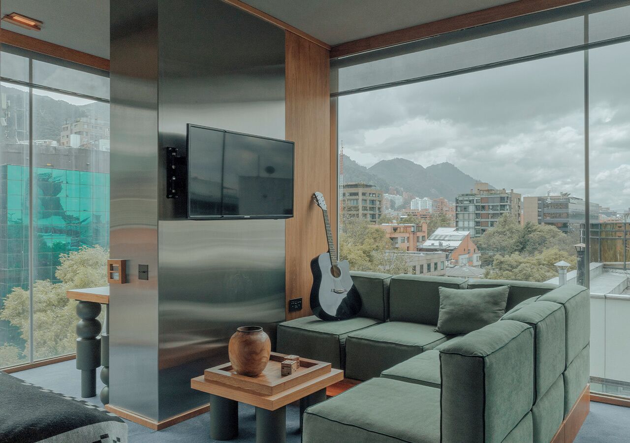 Suite Júnior (L) | Roupa de alta qualidade, minibar, cofre no quarto, secretária 