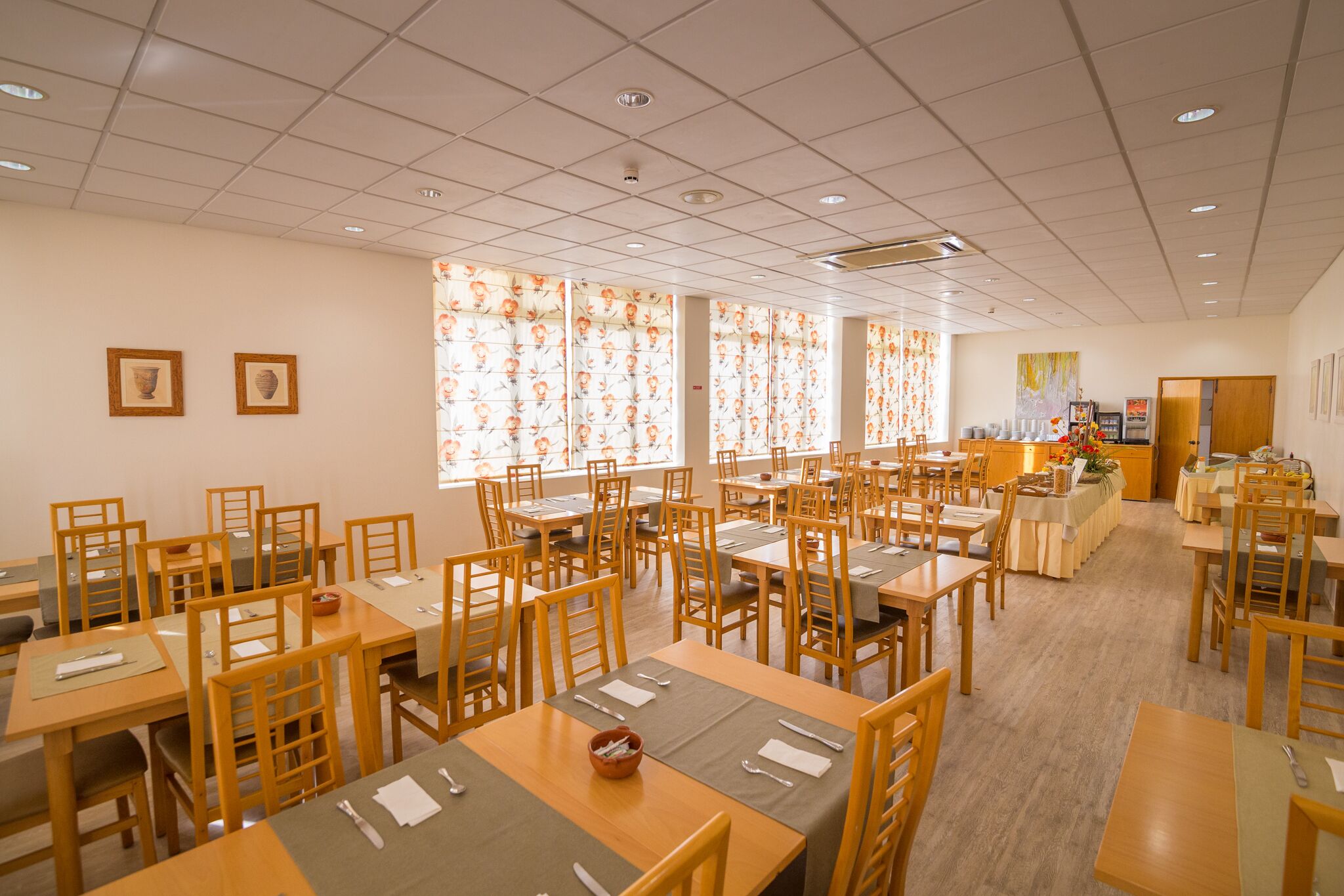 Pequeno-almoço tipo buffet diário incluído 