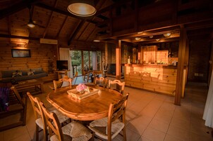 Cabana superior (Deck) | Roupas de cama premium, cofres nos quartos, Wi-Fi de cortesia