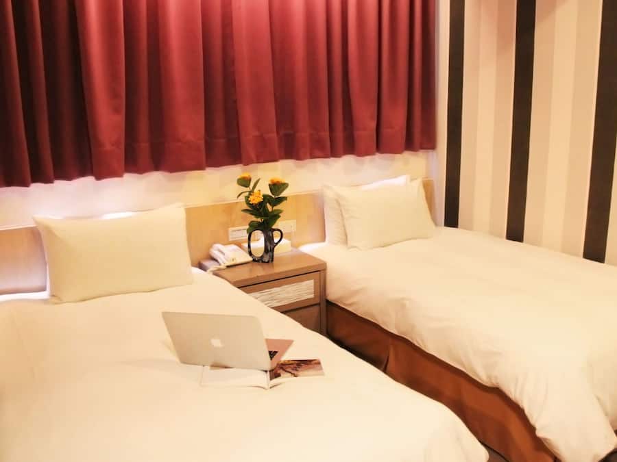 Frigobar, Wi-Fi de cortesia, roupa de cama