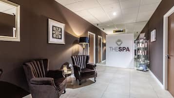 Sala(s) para tratamentos a casais, massagens