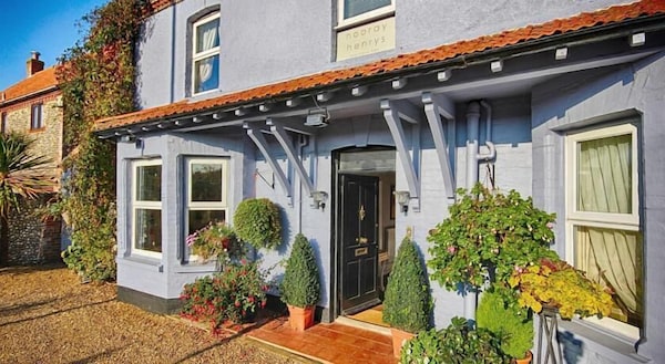 Hooray Henrys Sheringham - Sheringham