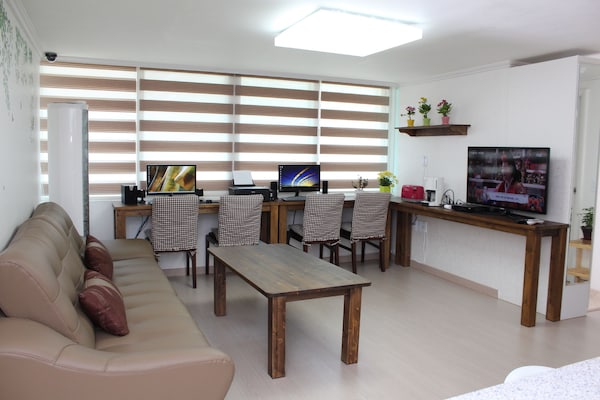 Wow Hills Guest House - Seoul