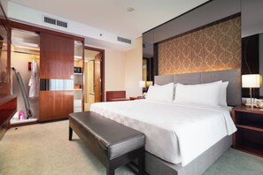 Suíte | Roupas de cama premium, frigobar, cofres nos quartos, escrivaninha
