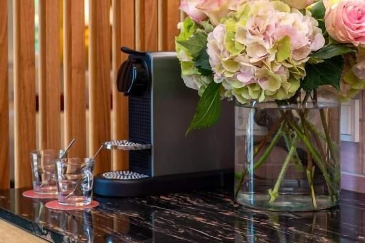 Apartamento luxo | Cozinha privada | Cadeirão de bebê