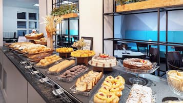 Pequeno-almoço tipo buffet diário incluído