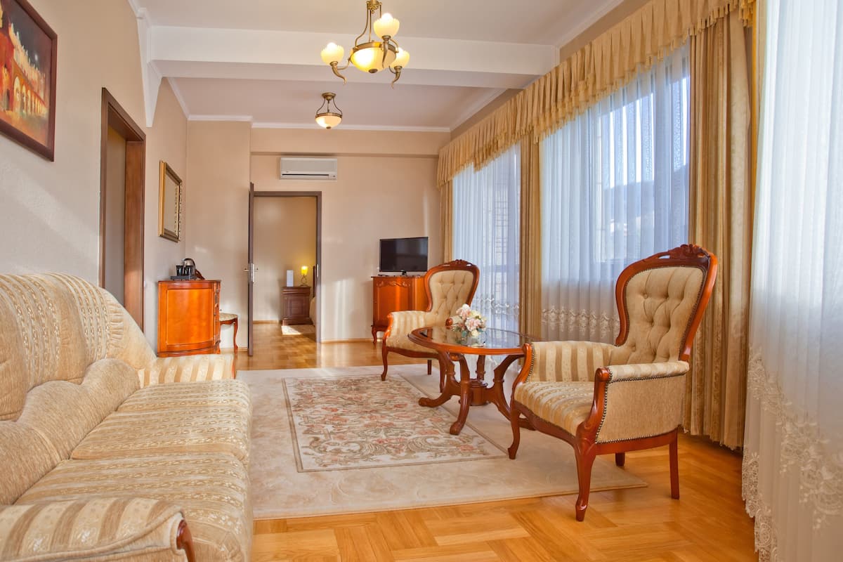 Suite | Sala | Televisor