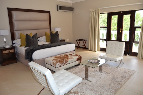 The Capital Guesthouse - Gaborone